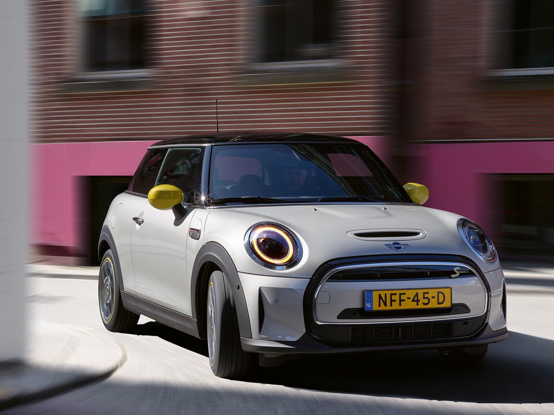 The All-Electric MINI