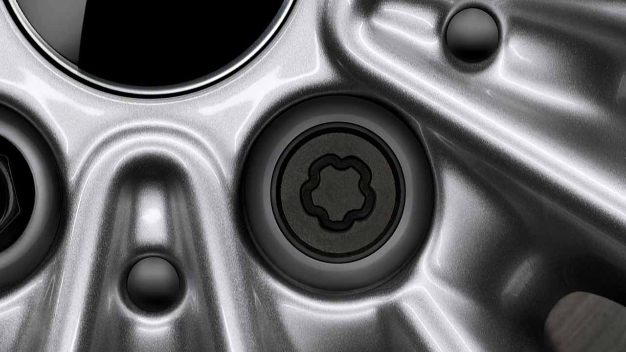Locking wheel bolts
