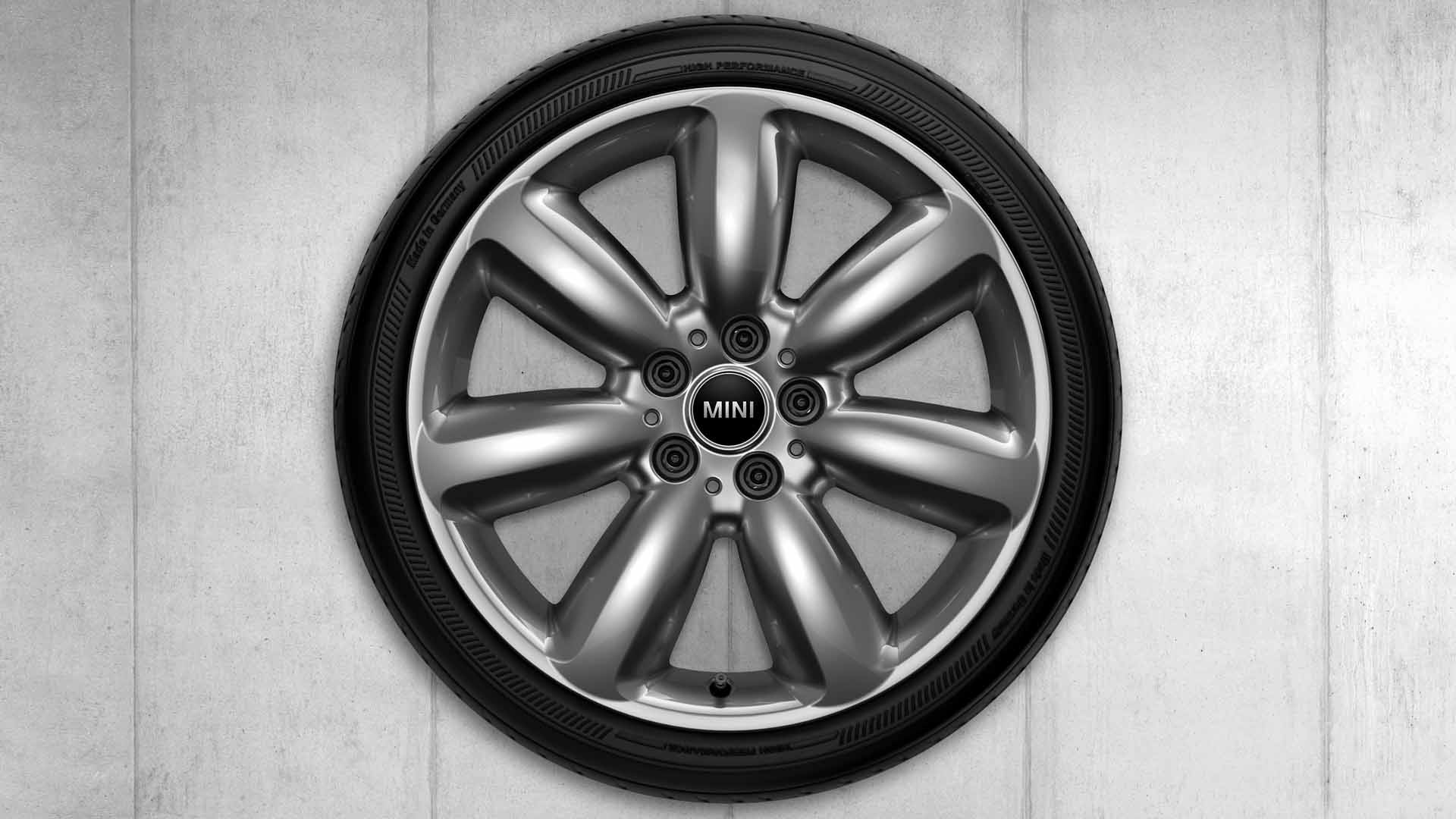 Light alloy wheel Star Spoke style 521 in Bright Silver metallic