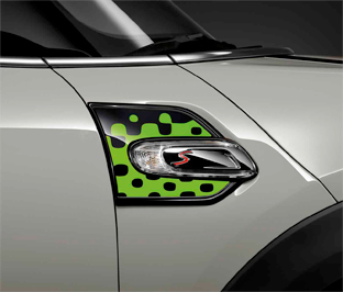 Side scuttles in Vivid Green design