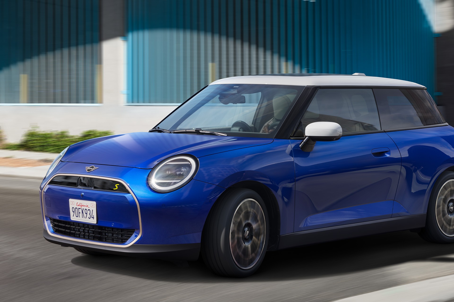MINI All-Electric – Driving Experience